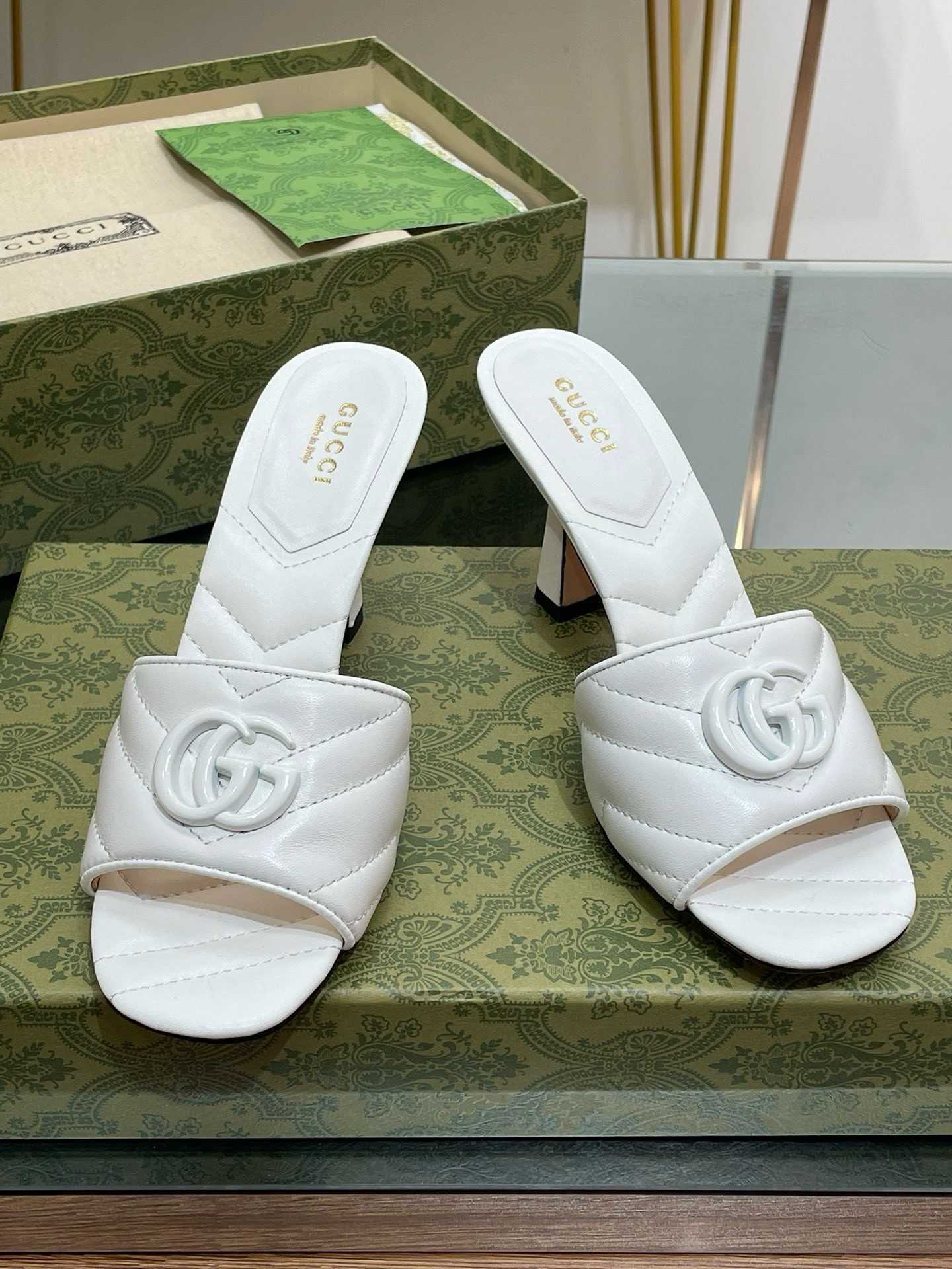 Gucci | LINE SHOPPING