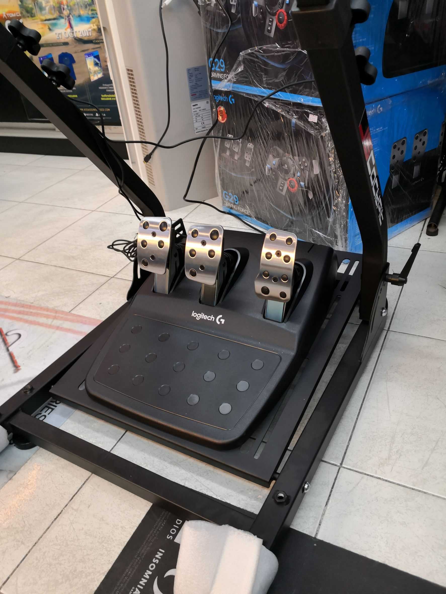 Half-Cockpit by JS-Cockpit โครงเหล็กรูปร่างเหมือนโต๊ะ สำหรับยึดพวงมาลัย ...