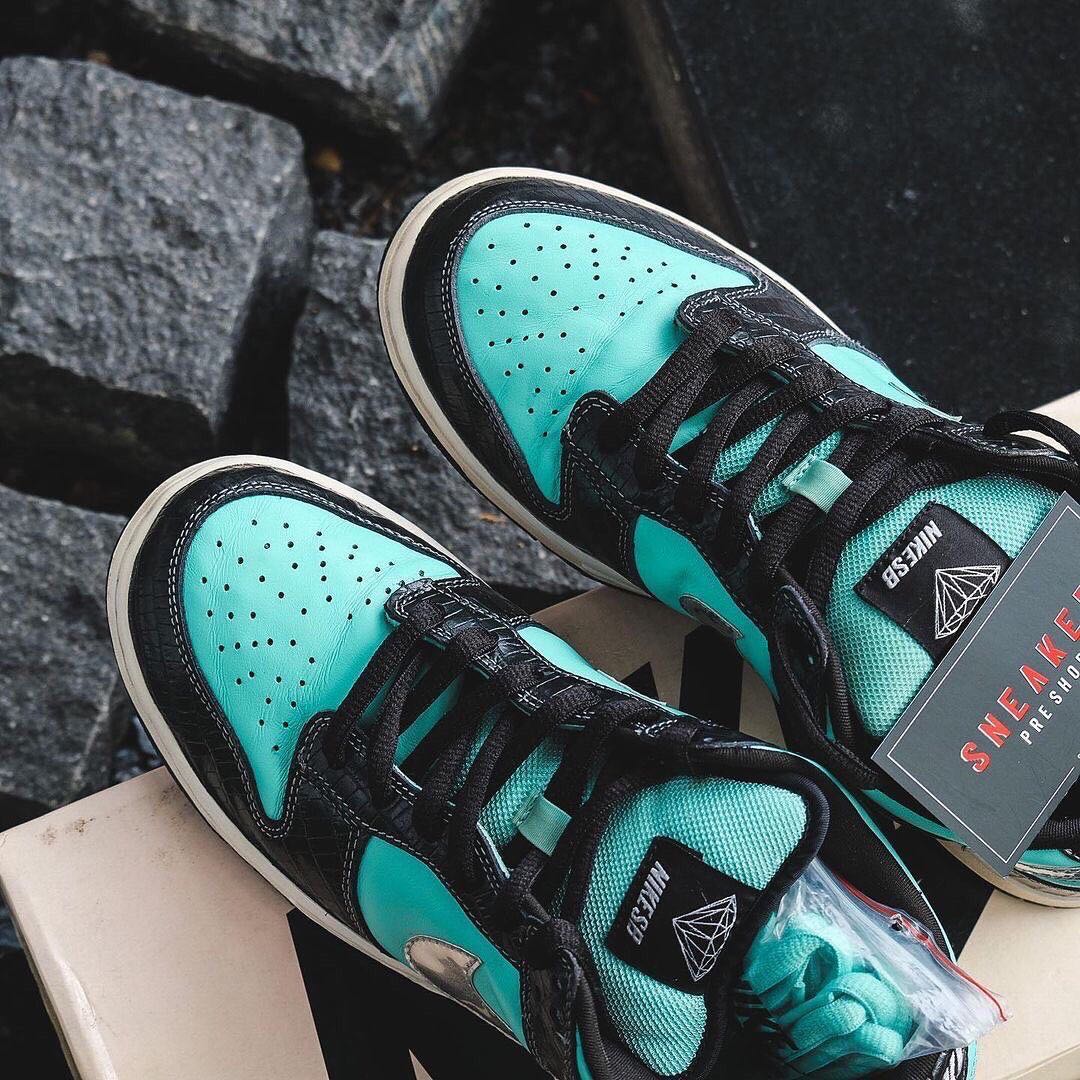 Nike Dunk SB Low x Diamond Supply Co. Tiffany | LINE SHOPPING