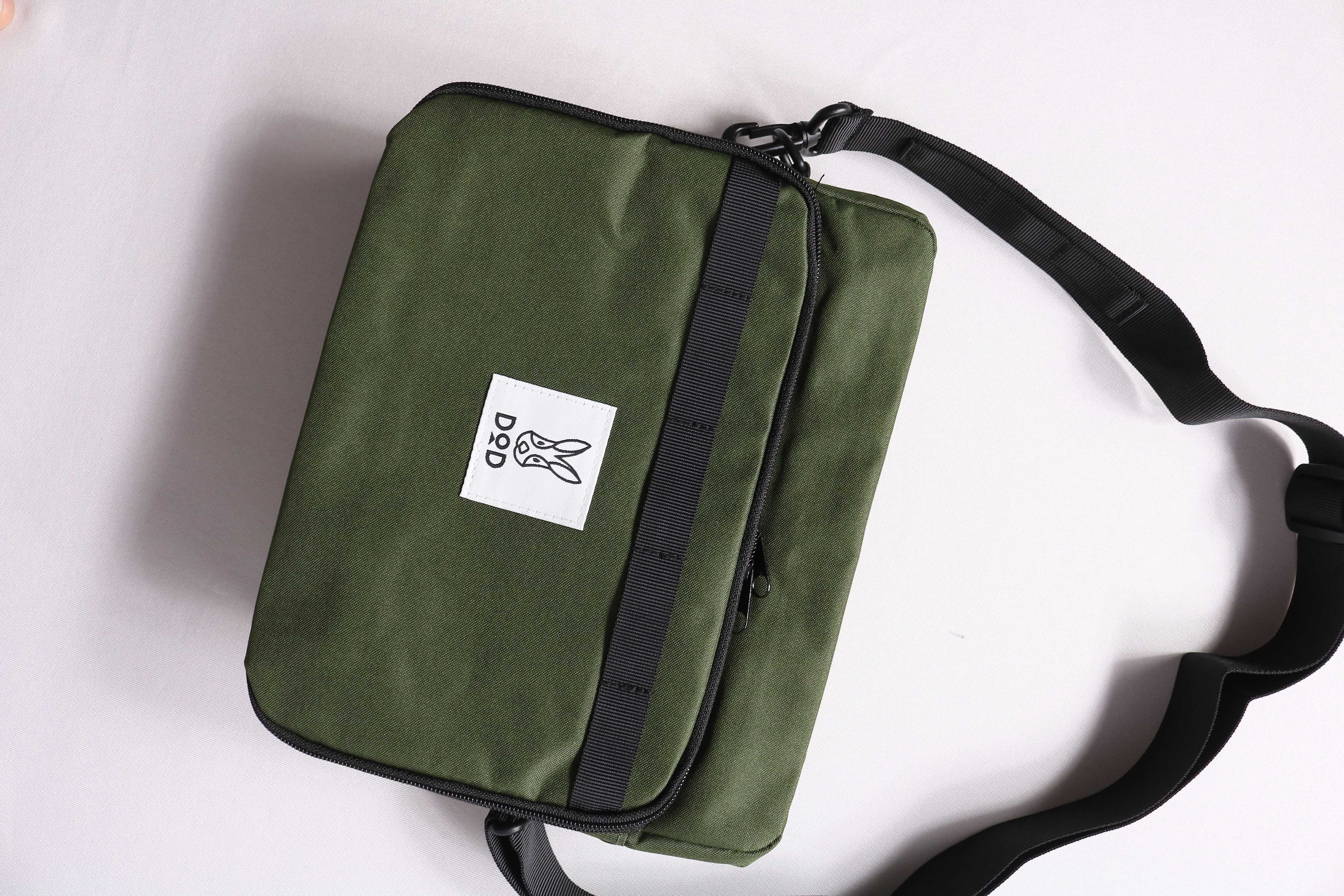DOD Brand Book Transform Shoulder Bag | LINE SHOPPING