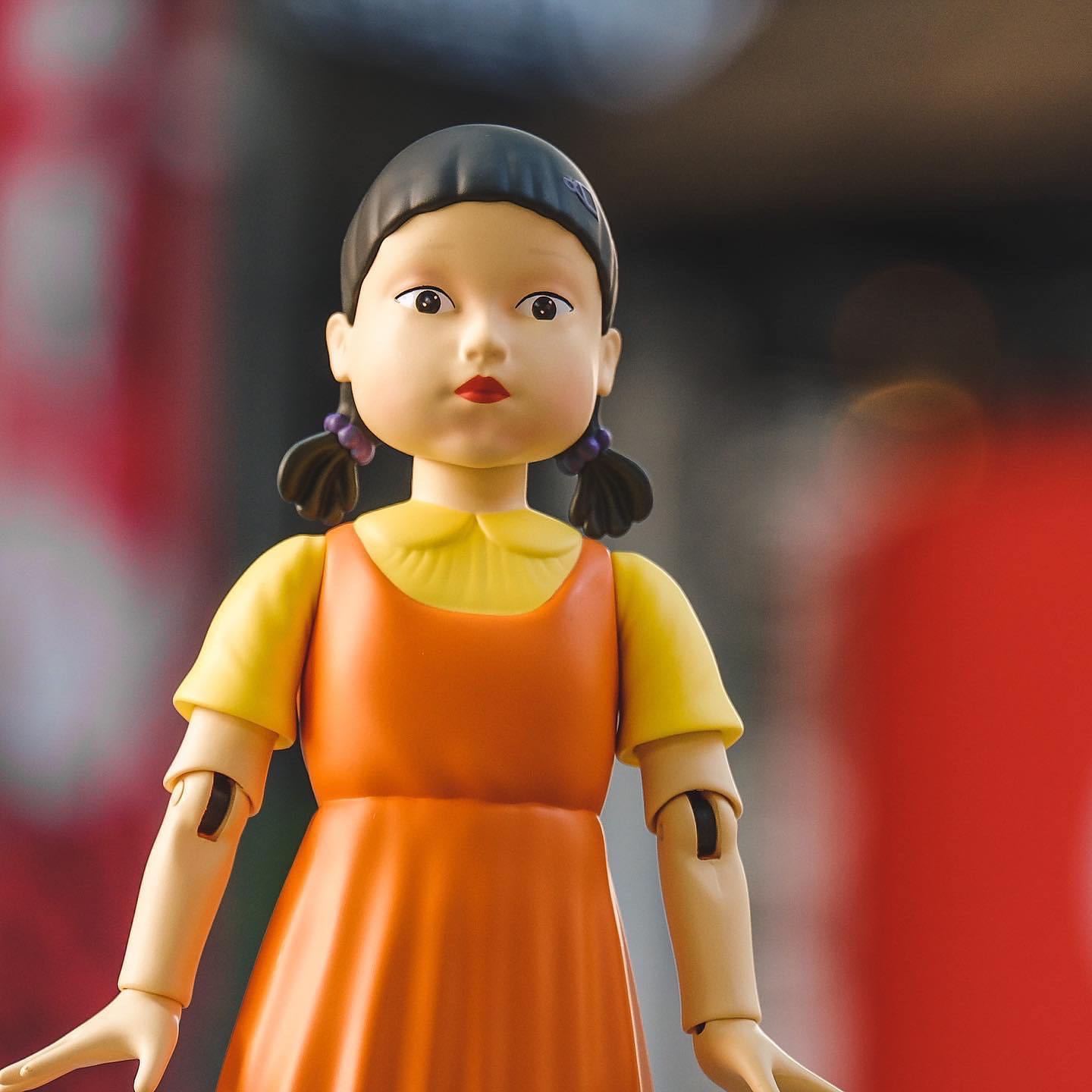 SQUID GAME Young-Hee Figure Open Edition [ Fwen Club ] | LINE SHOPPING
