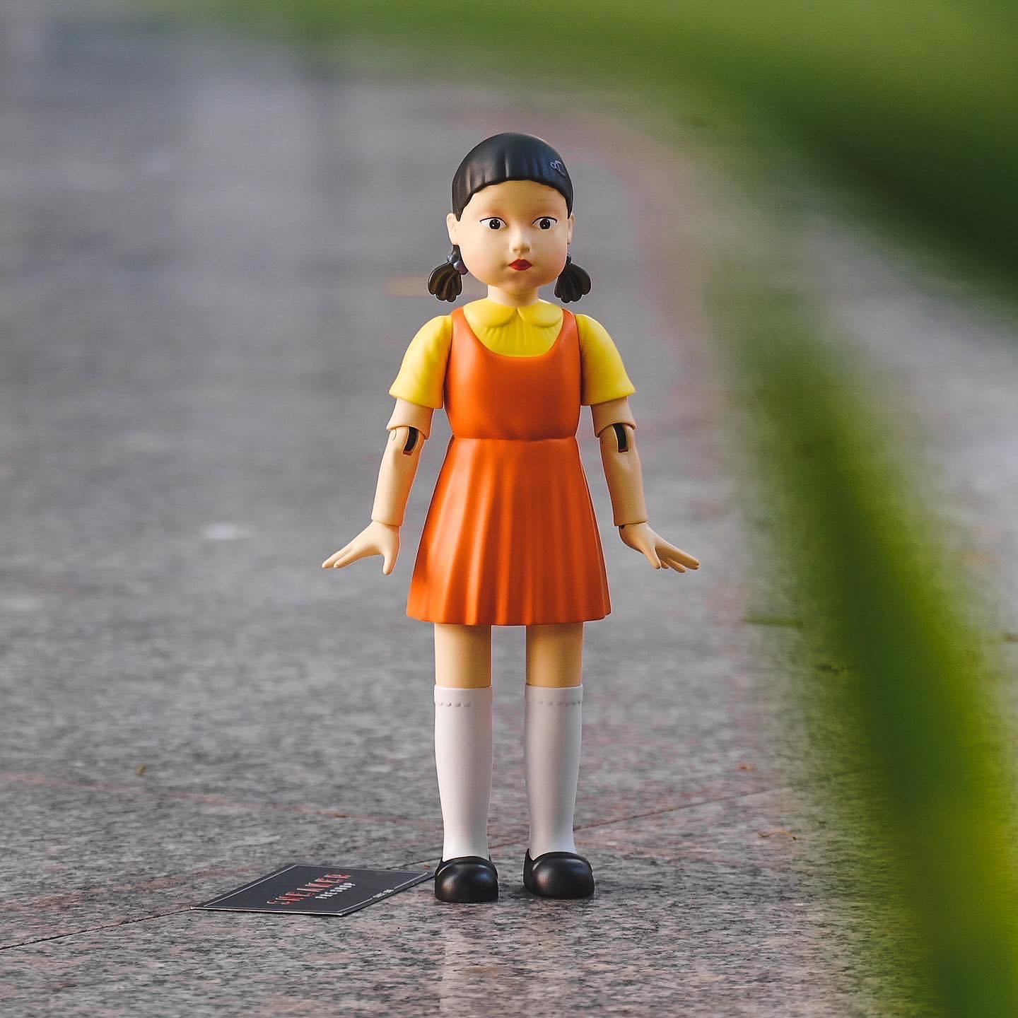 SQUID GAME Young-Hee Figure Open Edition [ Fwen Club ] | LINE SHOPPING
