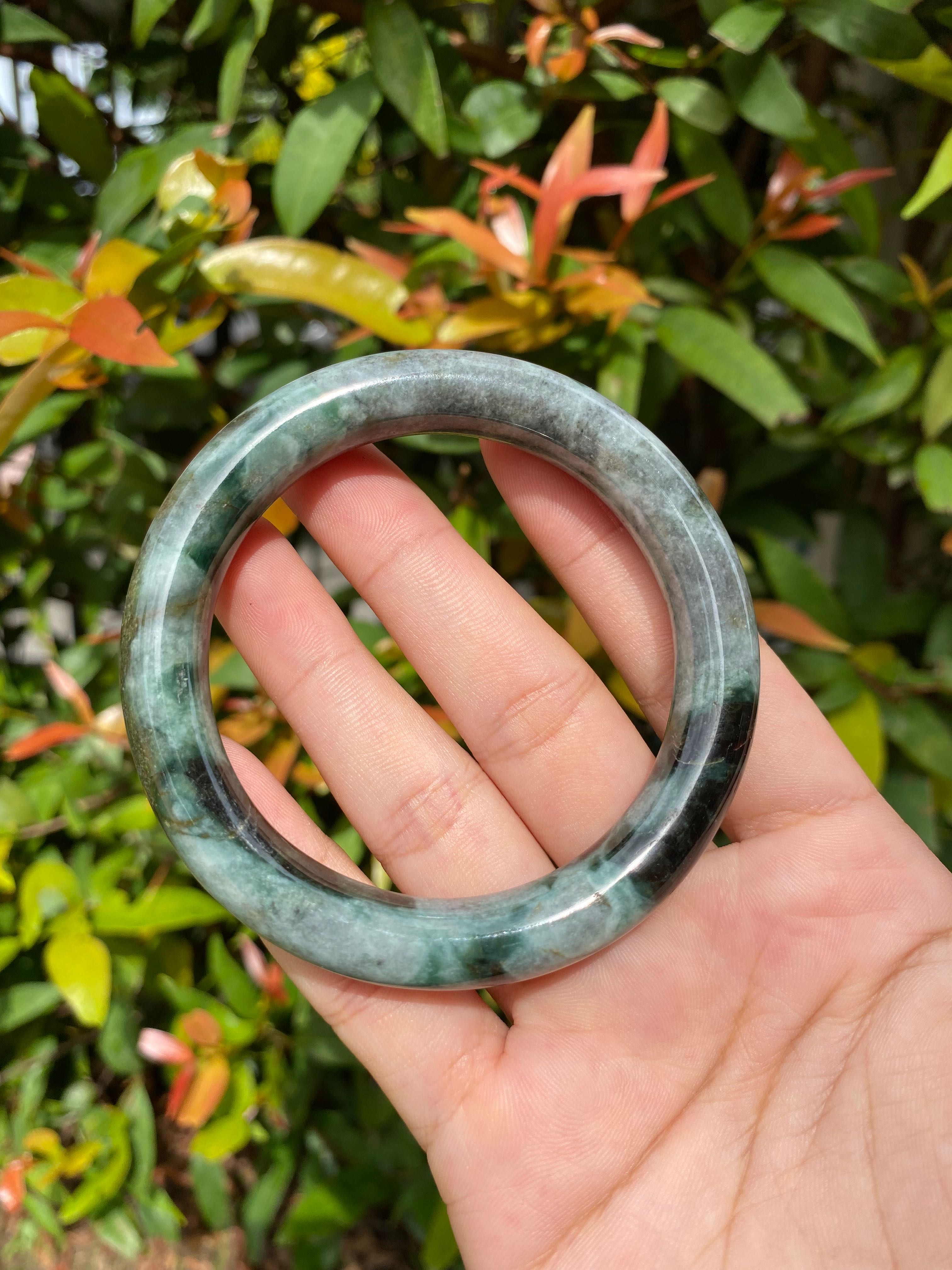 Natural Milky Green Black Jade Bangle | LINE SHOPPING