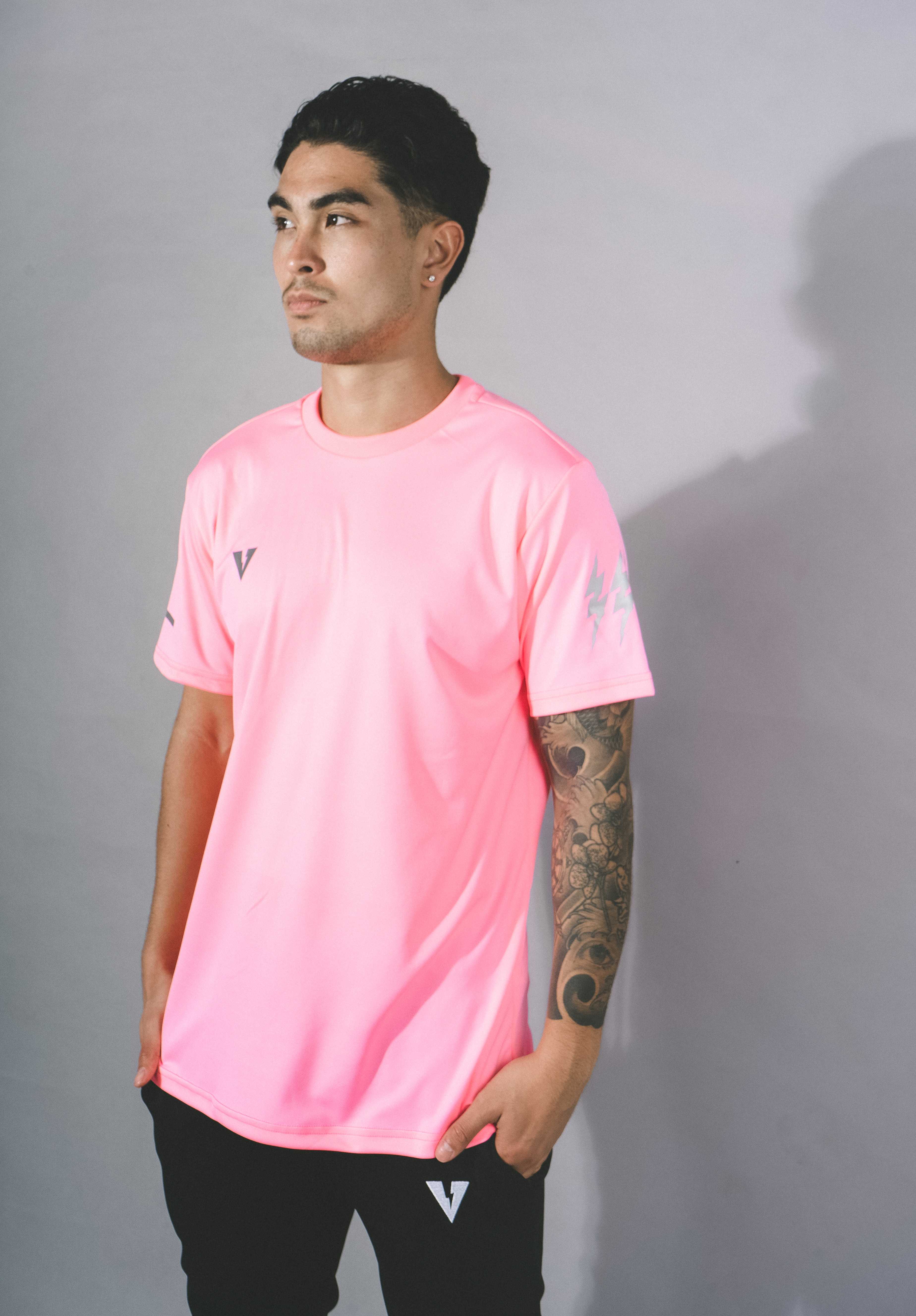 VOLT ACCE 004 TRAINING SHIRTS NEON PINK เสื้อกีฬาเทรนนิ่ง แขนสั้น ...