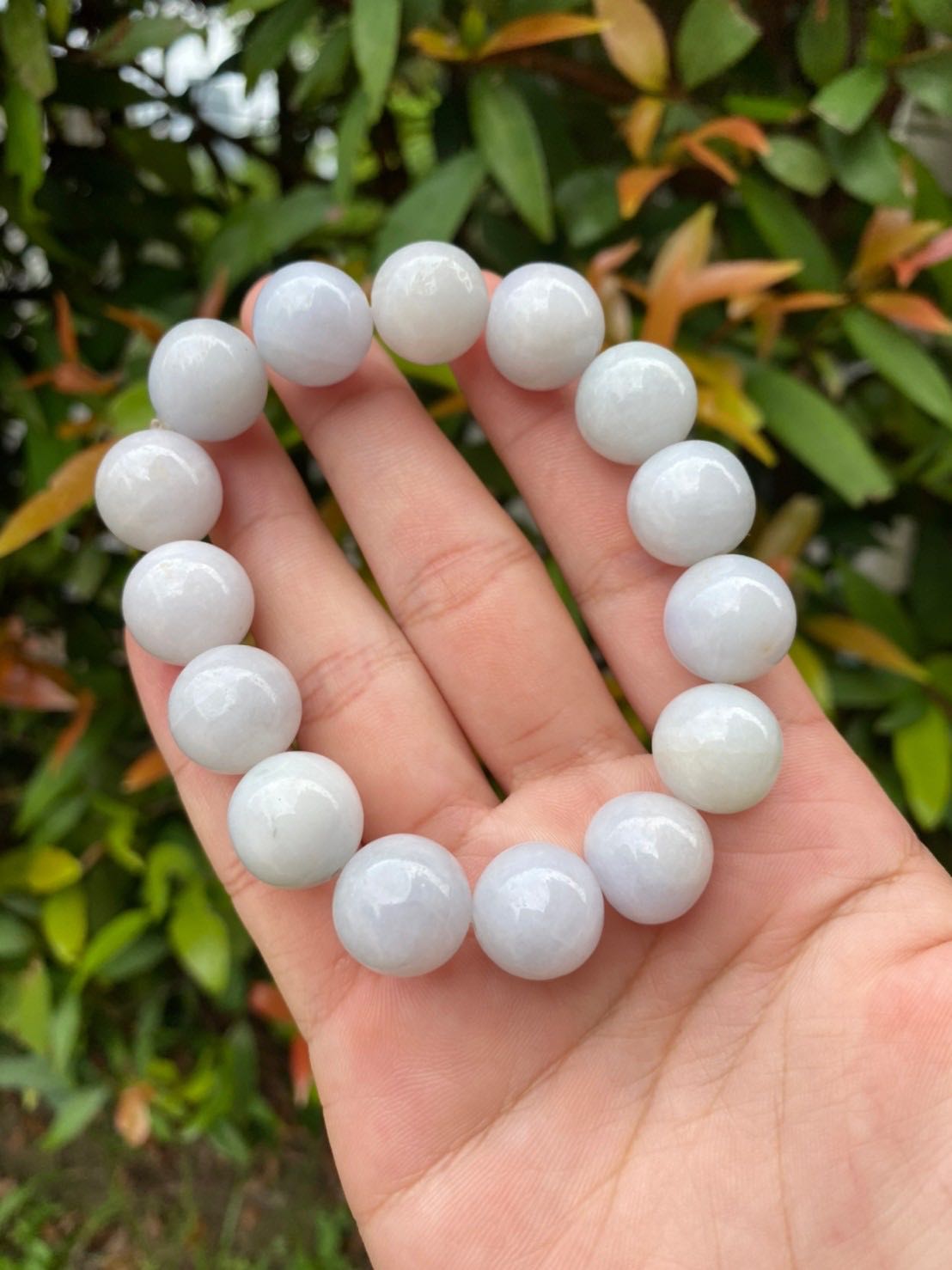 Natural White Green Jade Bracelet | LINE SHOPPING