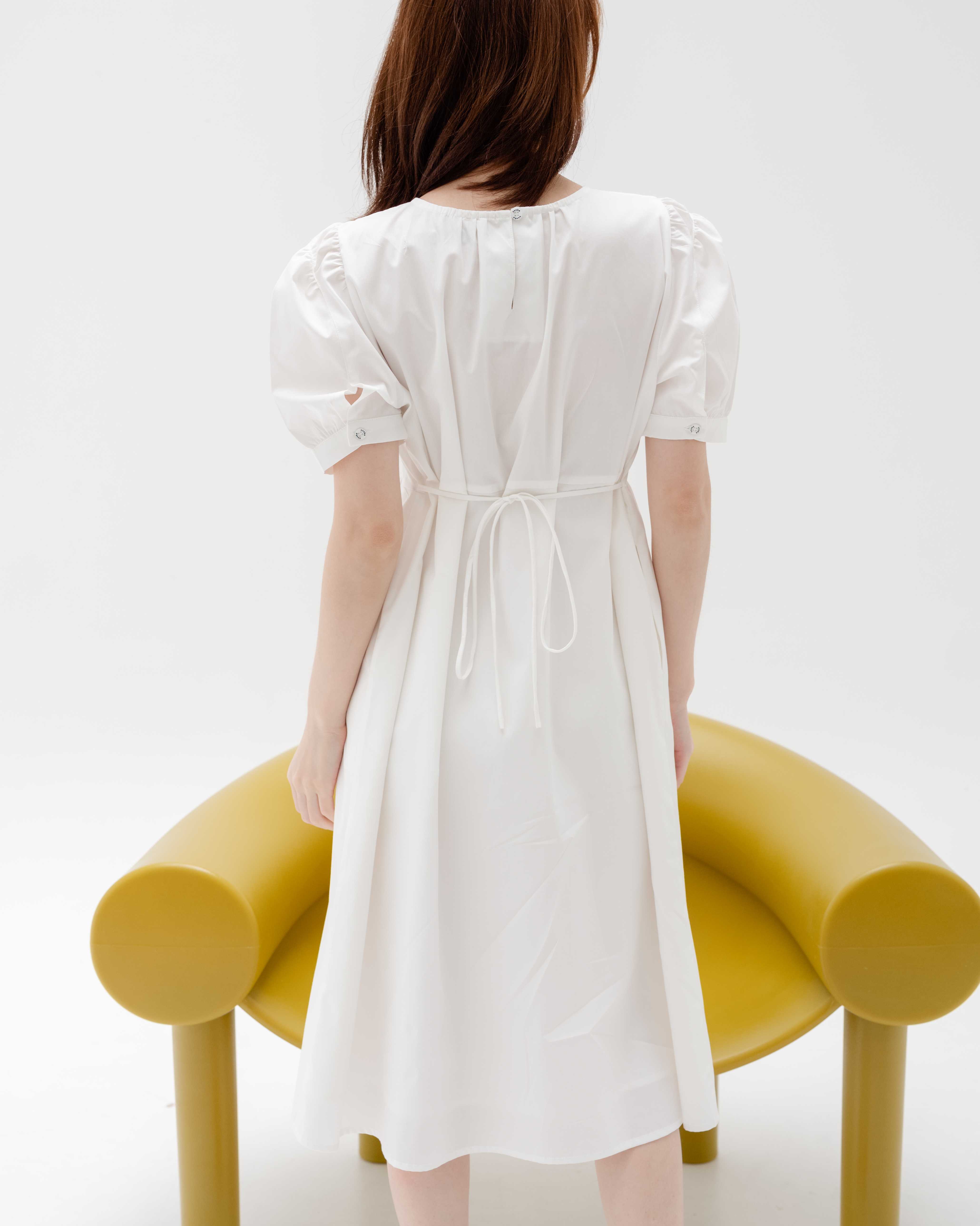 [SALE 50%] SUUBE Iris Dress-Off white | LINE SHOPPING