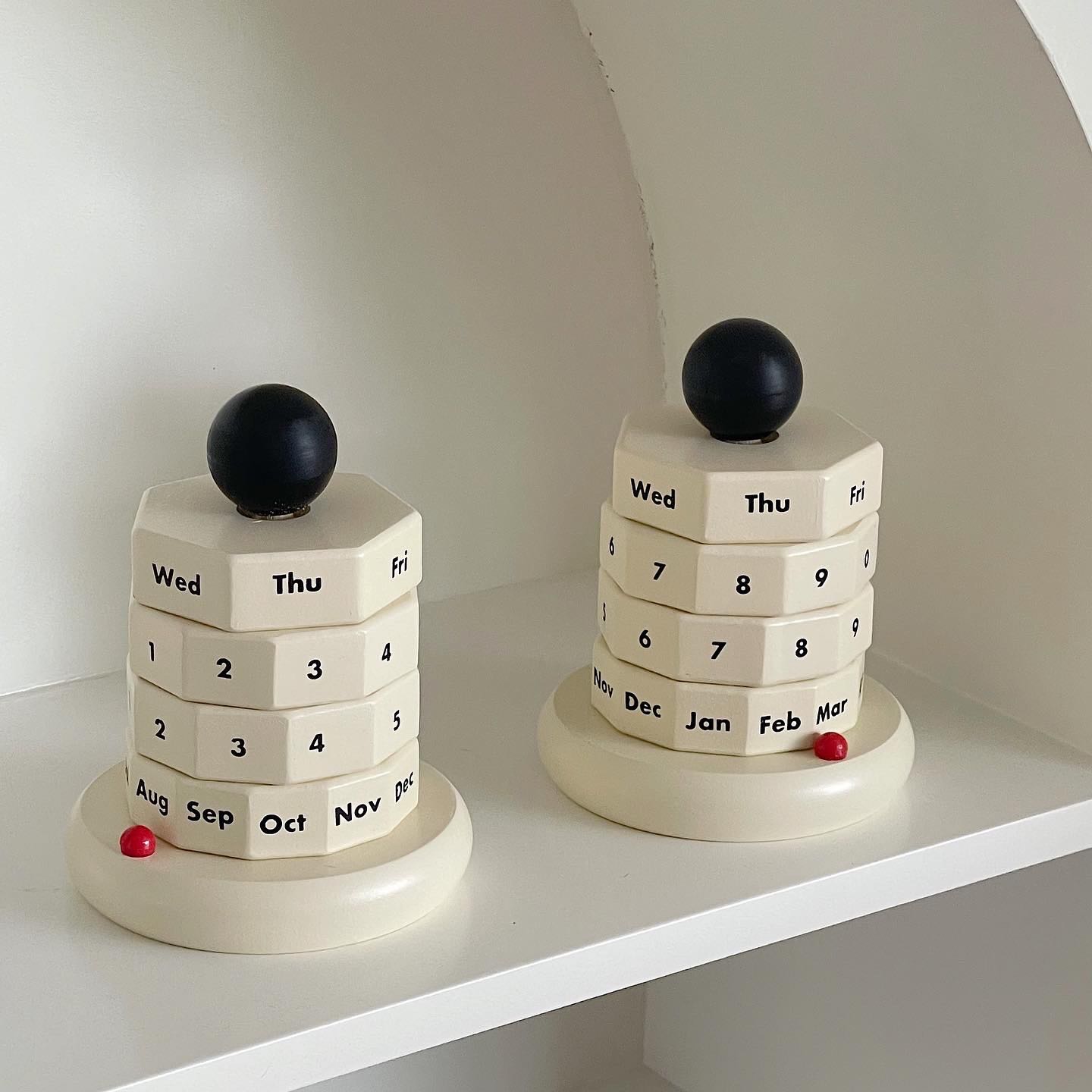 (พร้อมส่ง) spinning calendar | LINE SHOPPING