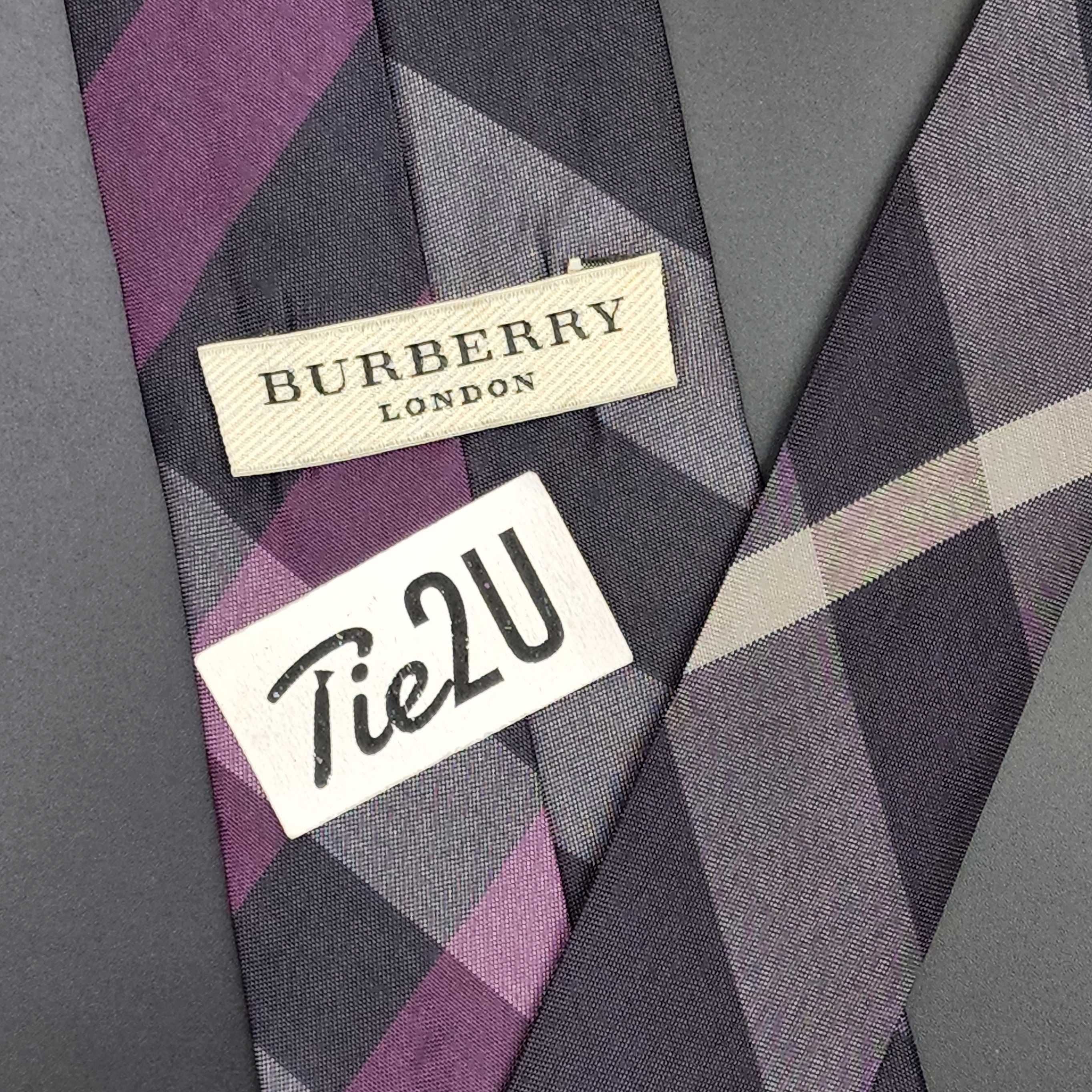 Burberry necktie | LINE SHOPPING