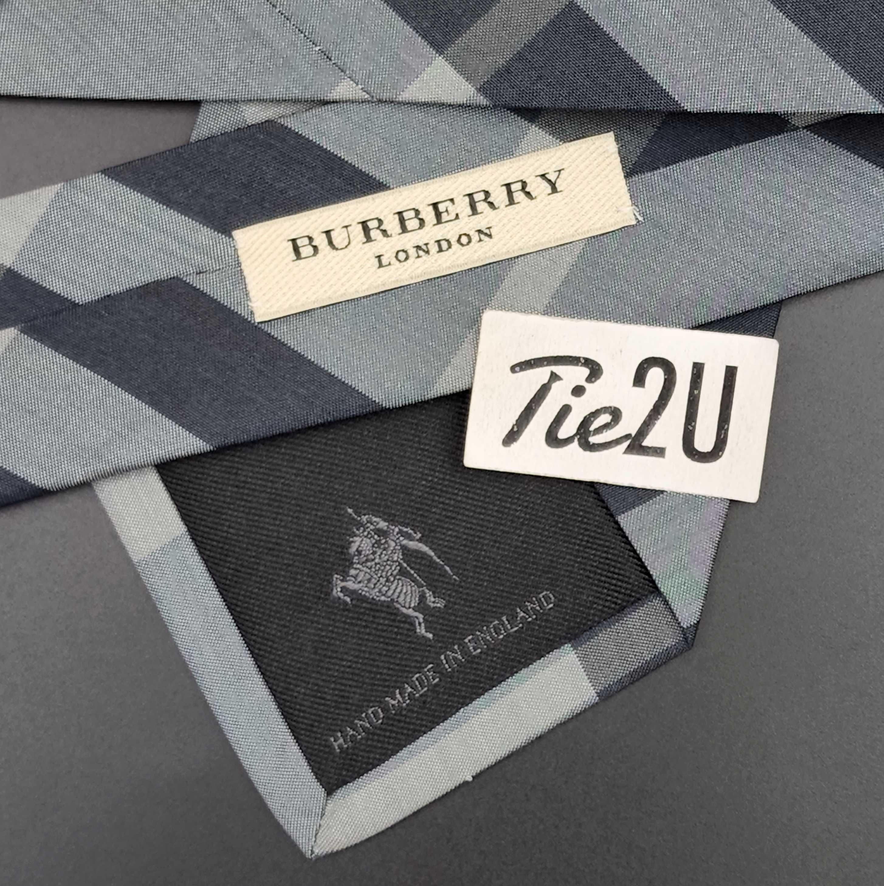 Burberry necktie | LINE SHOPPING