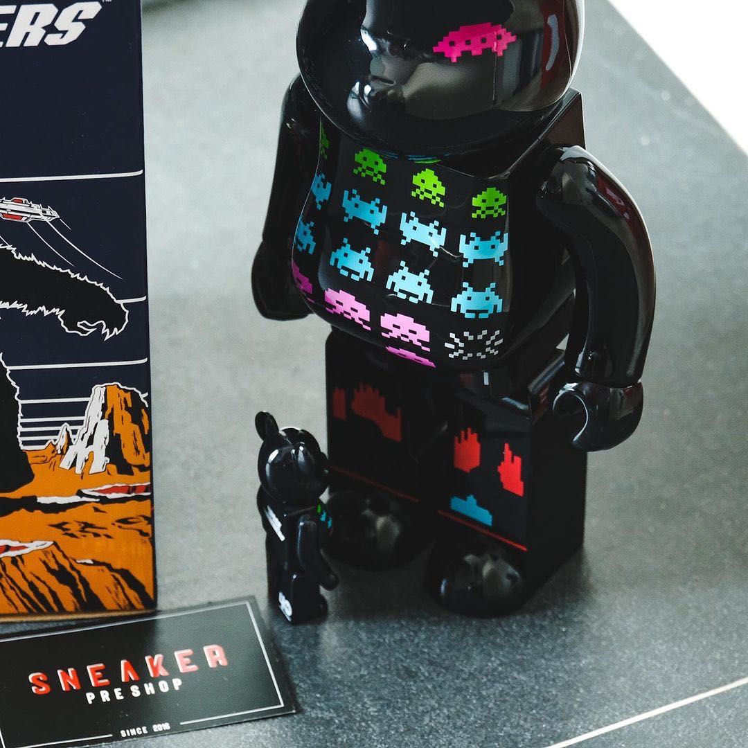 Bearbrick Space Invaders 400% | LINE SHOPPING