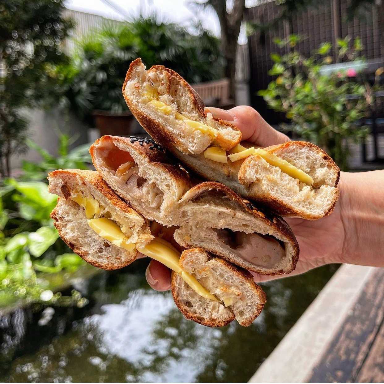 Boli Boli Walnut & Taro Bagel เบเกิลนุ่มยืด รสวอลนัตและเผือก (เจ วีแกน ...