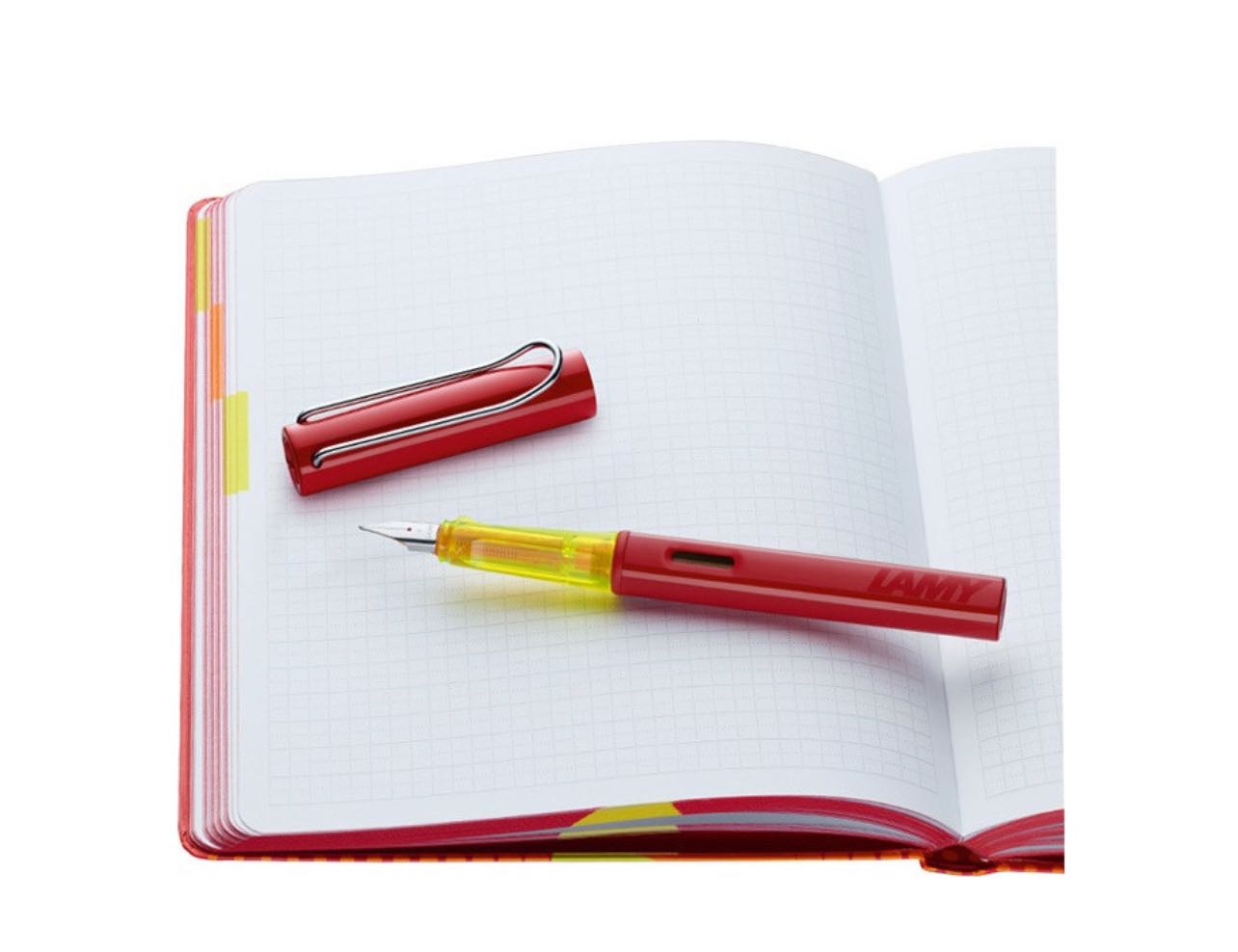 LAMY Alstar Glossy Red Fountain Pen set with Notebook Limited 2022 ...