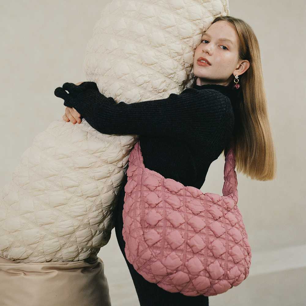 [PRE-ORDER] CARLYN SOFT L | LINE SHOPPING