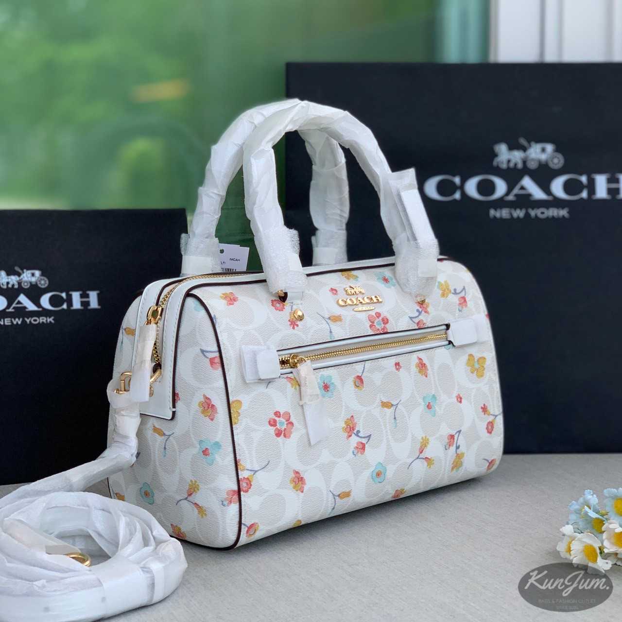 COACH (Style No.C8615) | LINE SHOPPING
