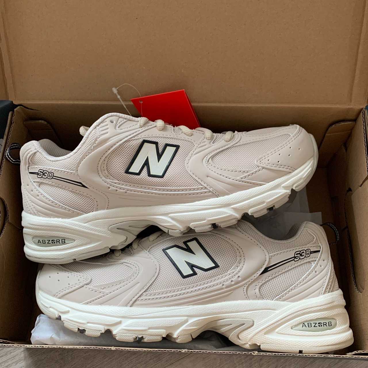 New Balance MR530SH สีครีม | LINE SHOPPING