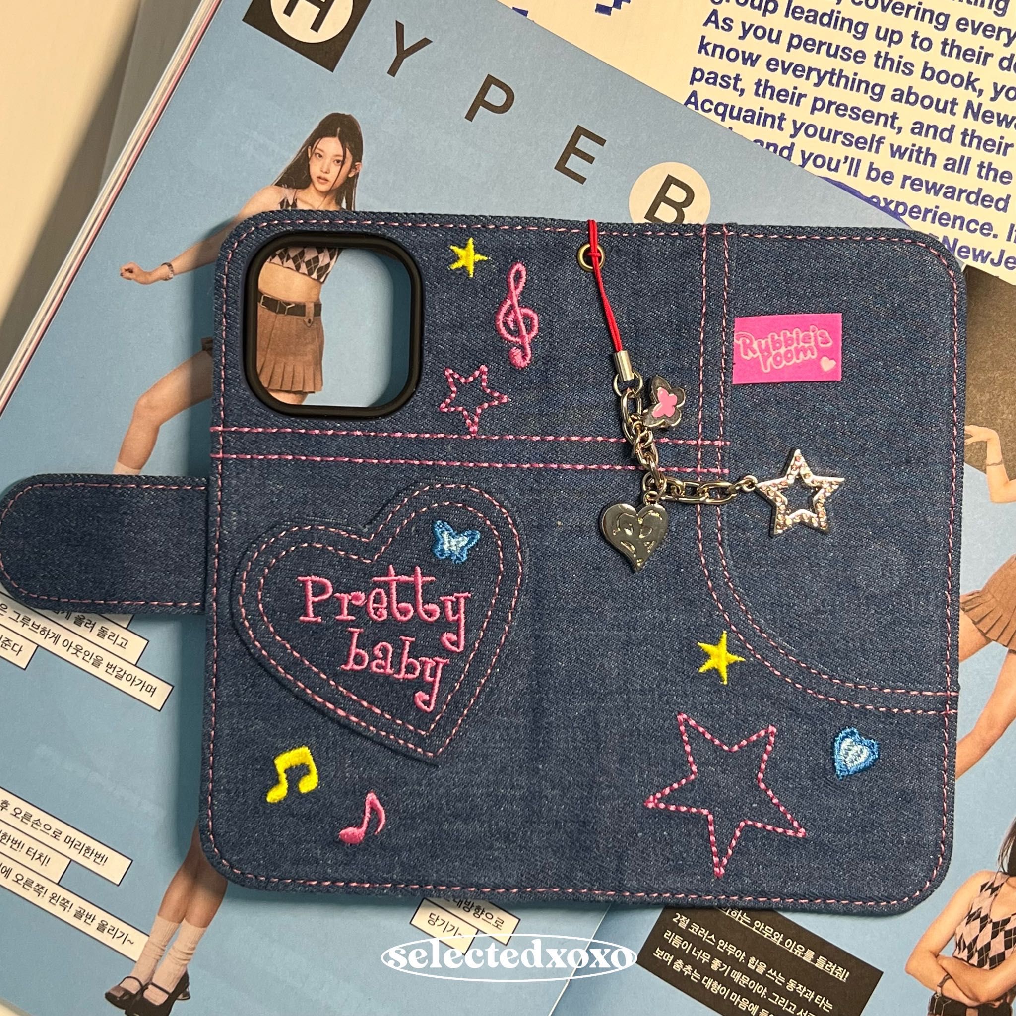 [Pre] New Jeans phone case | LINE SHOPPING