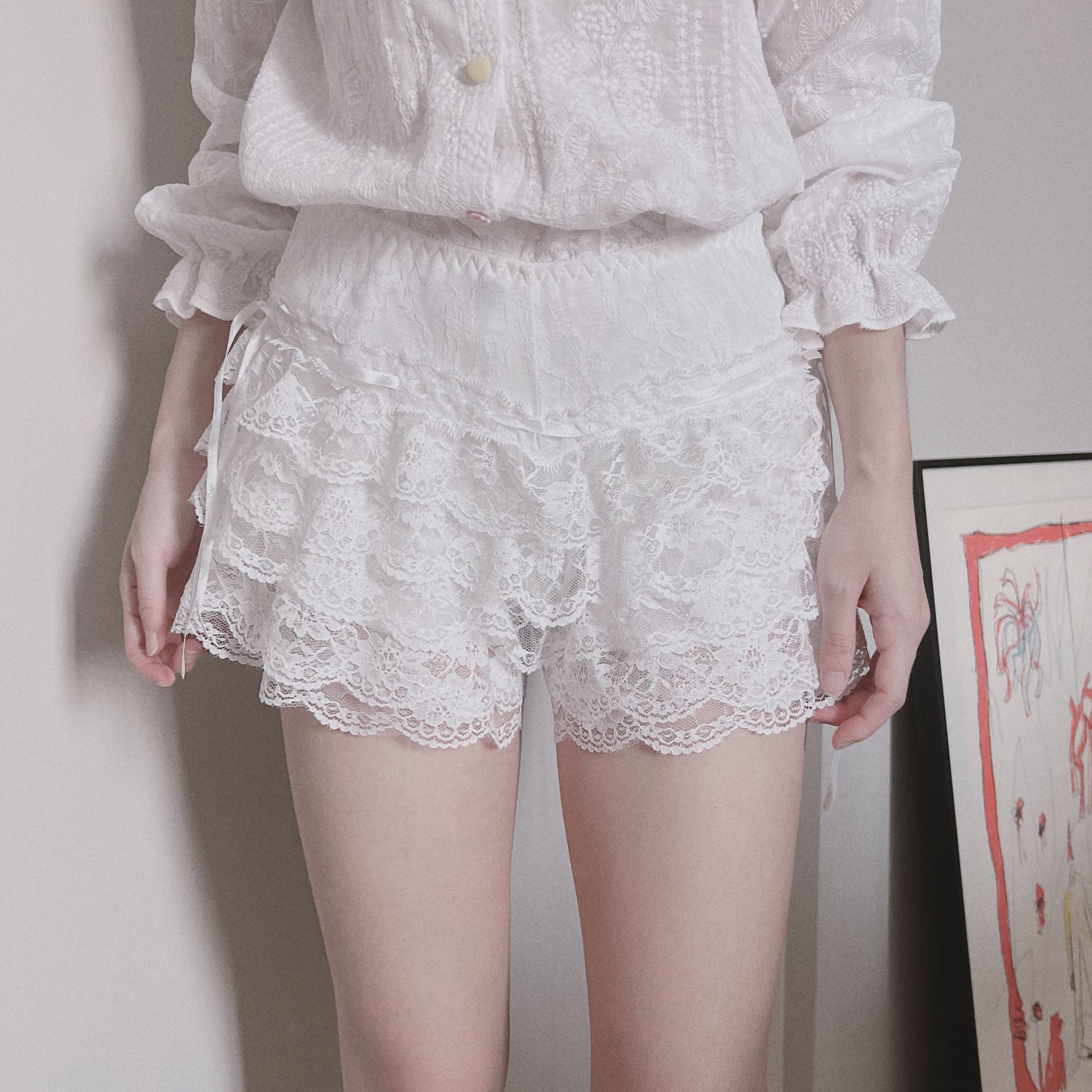 (Pre-Order) Inner lace shorts | LINE SHOPPING