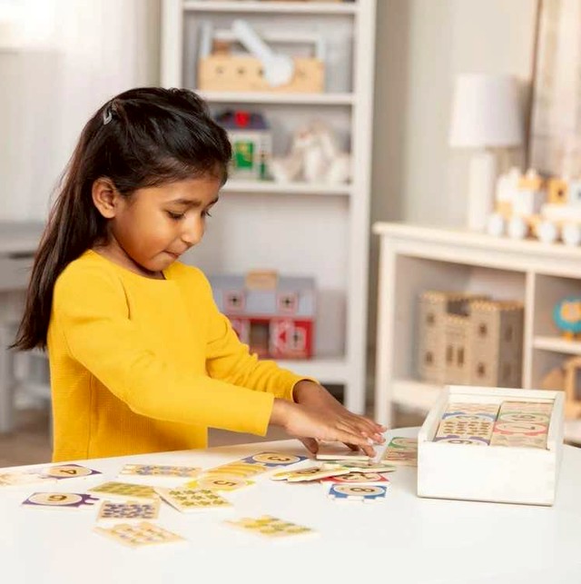 [หลากรุ่น] พัซเซิลไม้จับคู่ A-Z & ตัวเลข 1-20 Self-Correcting Alphabet ...