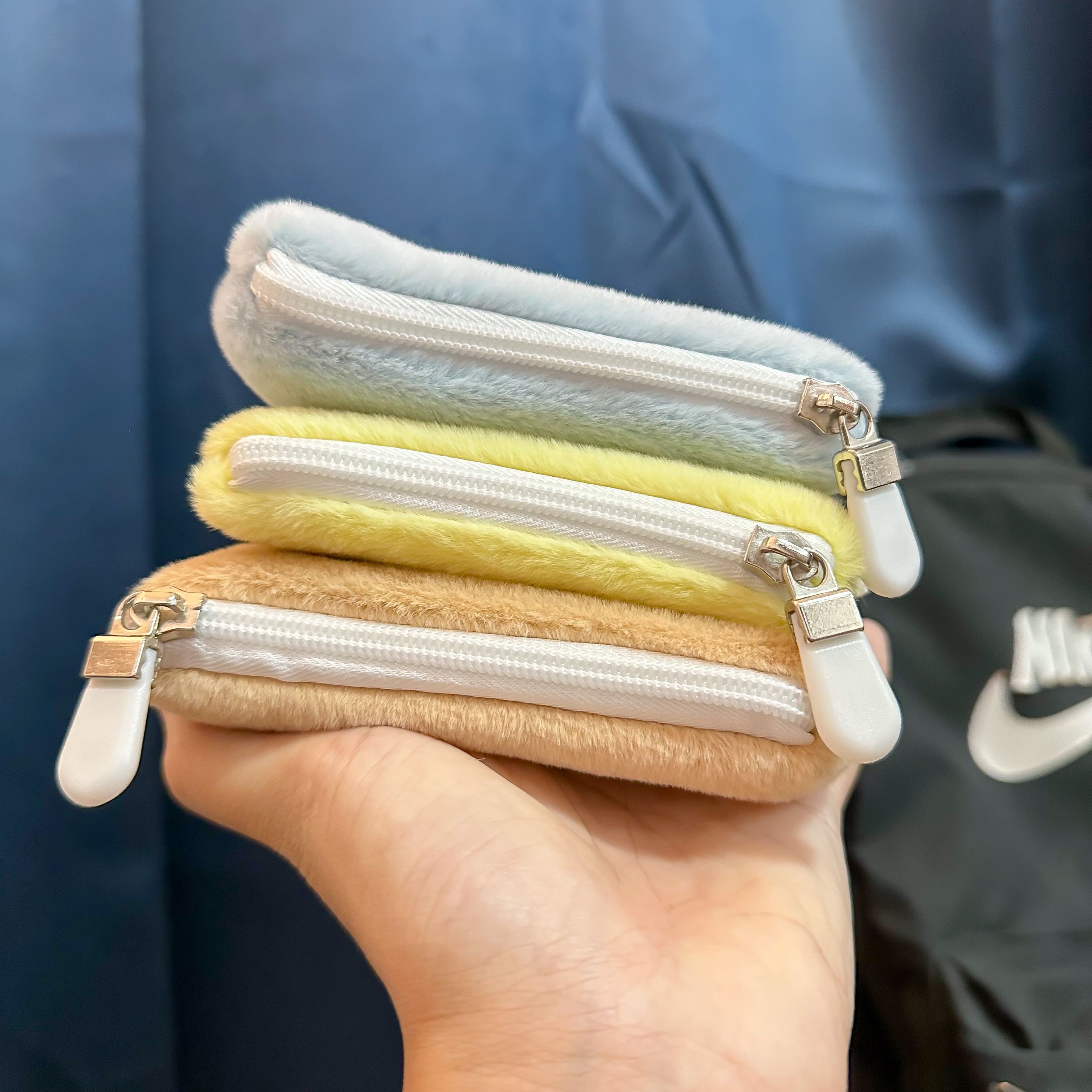 fluffy wallet ☁️ | ซิปขาว | | LINE SHOPPING