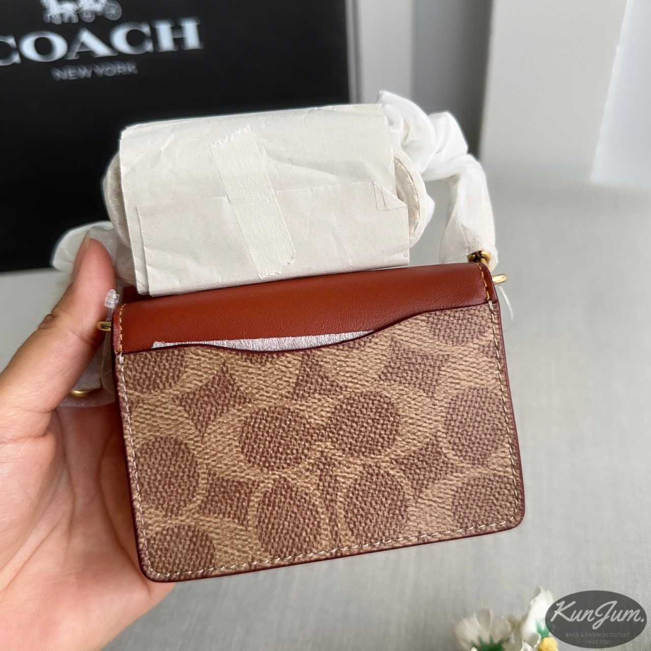 COACH (Style No.C7211) | LINE SHOPPING