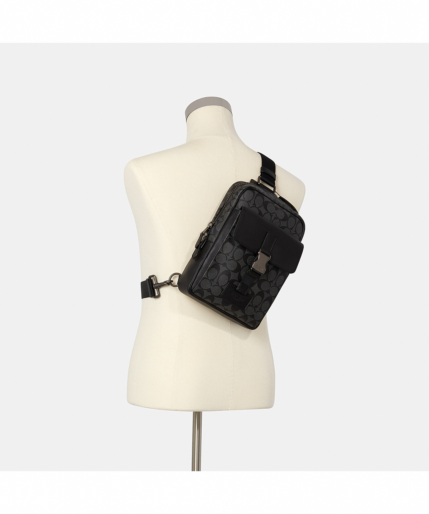 COACH TRACK PACK IN SIGNATURE CANVAS C2711 QBMI5 | LINE SHOPPING