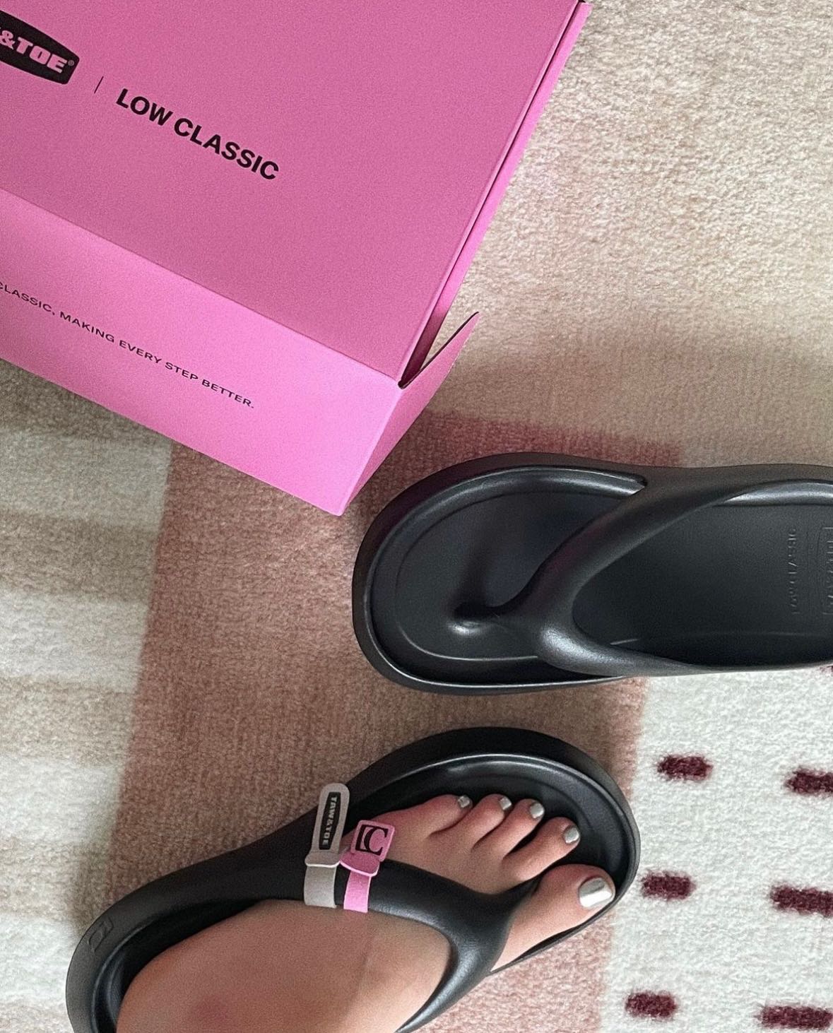 #พรีออเดอร์ [TAW&TOE X LOW CLASSIC] PLATFORM FLIP FLOP | LINE SHOPPING