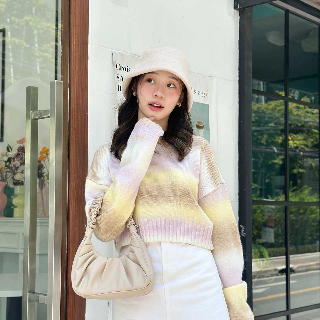 Lively Sweater | LINE SHOPPING