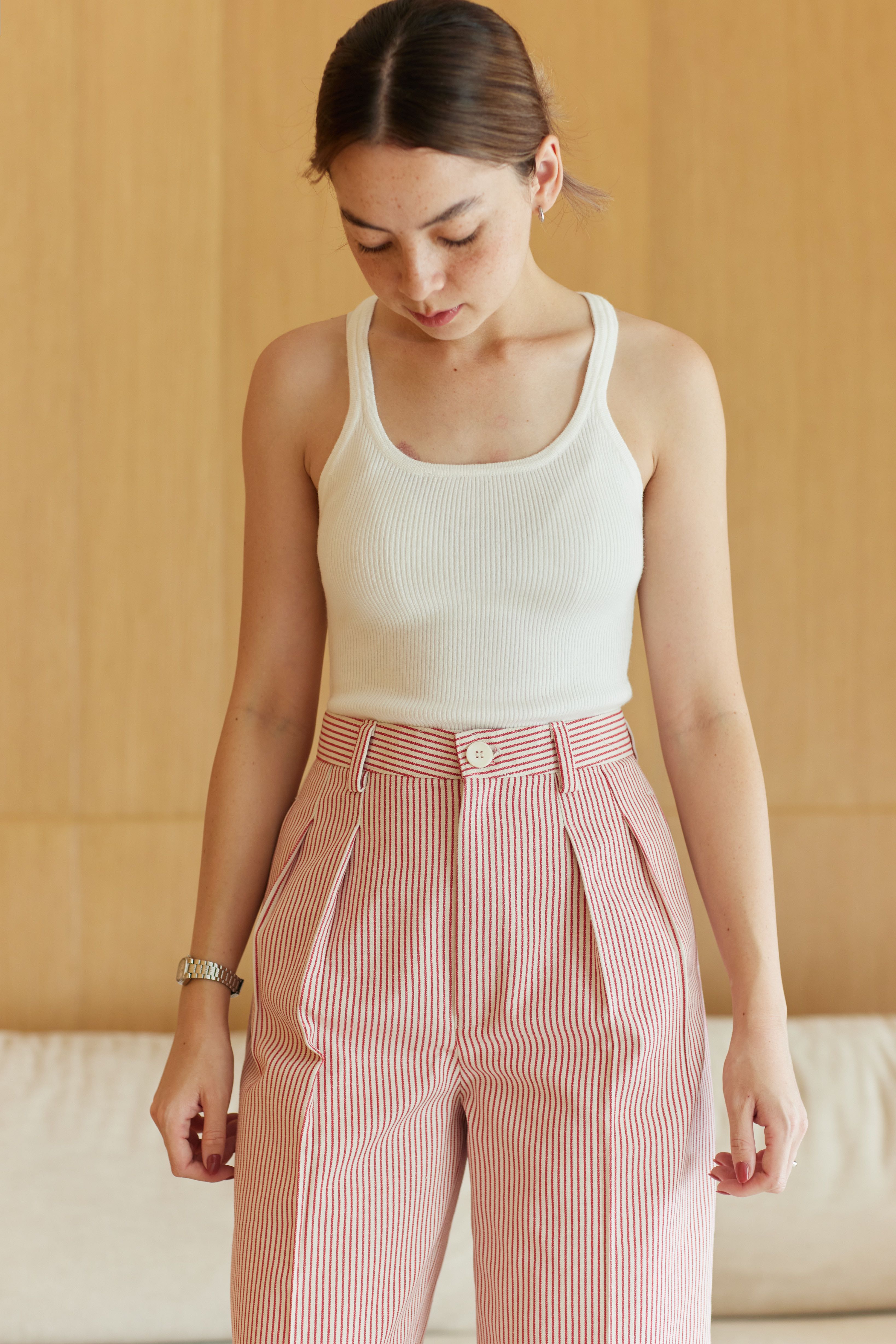 Planned Pattern Pants กางเกงขายาวเอวสูง ปลายขางุ้มเข้า มีกระเป๋า ...