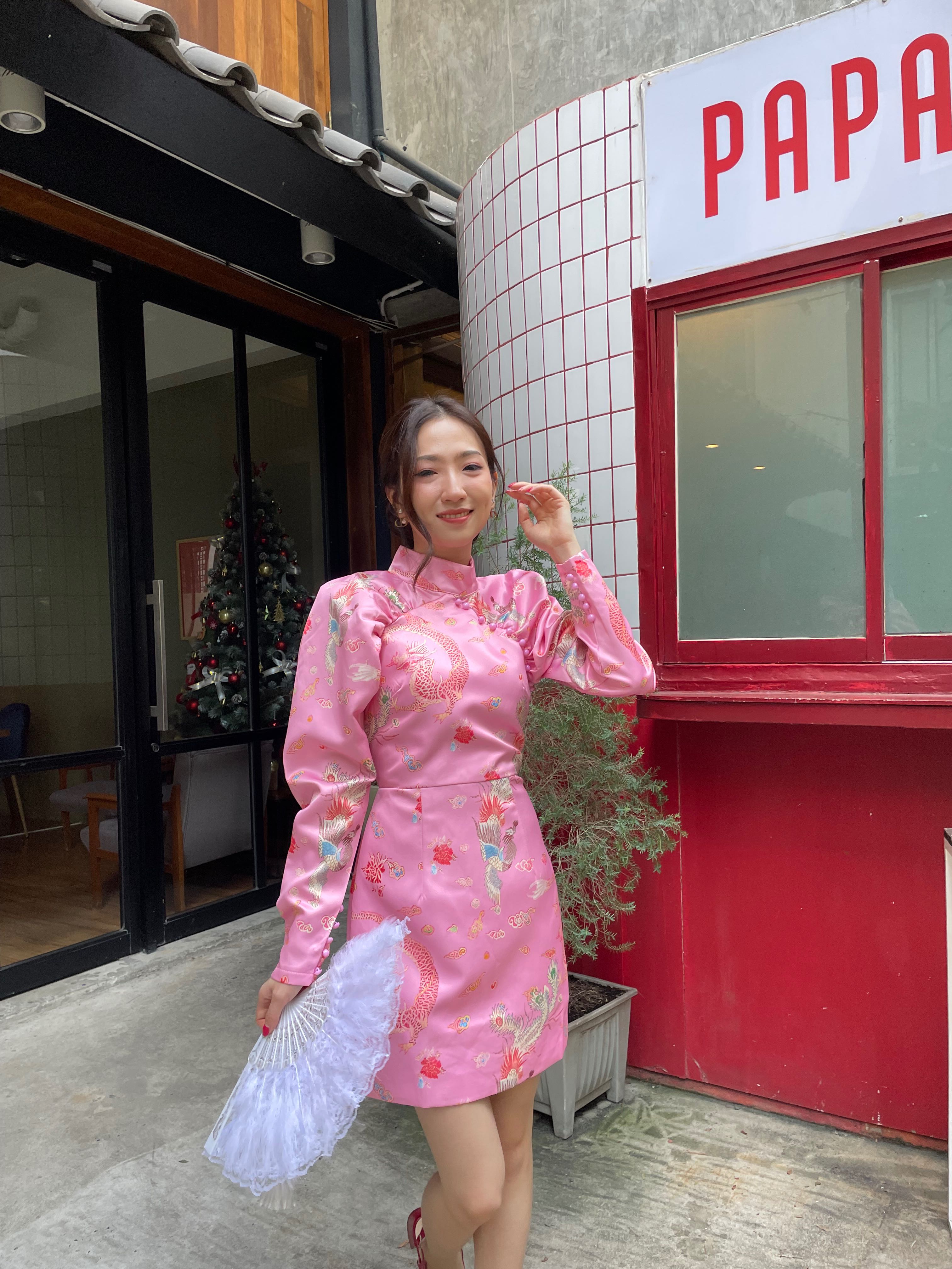 Pink mei dress - เดรสสีชมพูแขนยาวตุ๊กตา | LINE SHOPPING