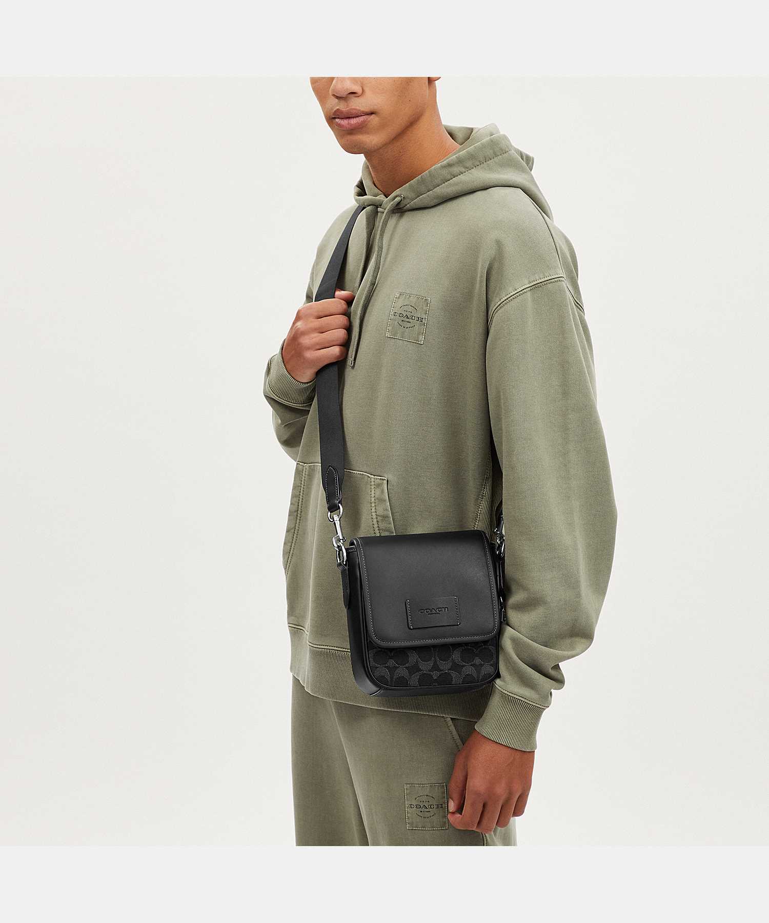 COACH LUCAS CROSSBODY IN SIGNATURE DENIM CO916 SV/BK | LINE SHOPPING
