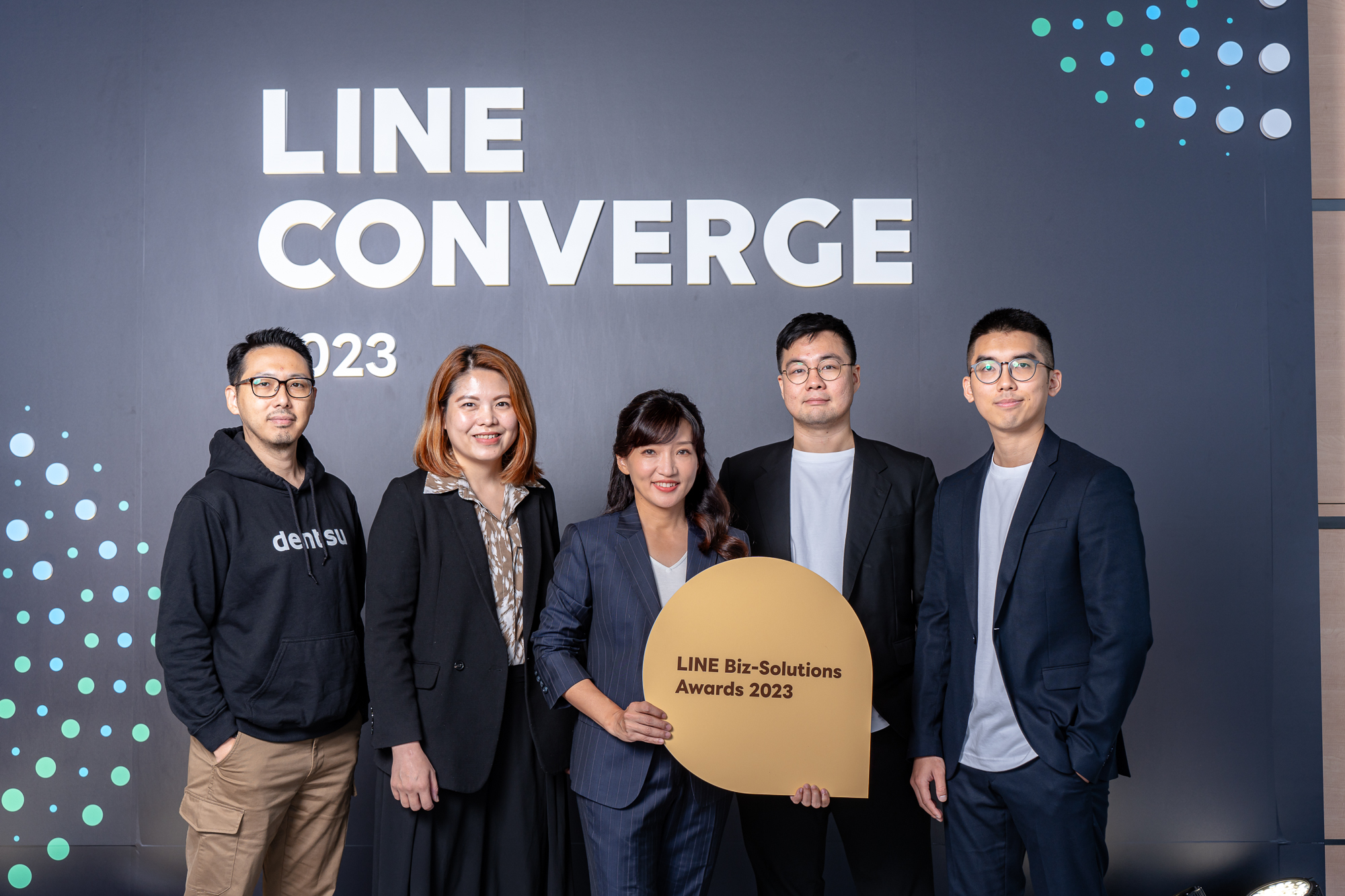 LINE行銷年會以「共感生成式行銷」為主題主打個人化行銷 全新推出AI行銷文案助手 LINE Beacon Network建置完整OMO生態圈 ...